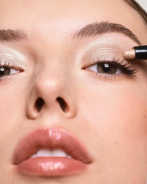 Our Confidence-boosting Make-up Routine - WOMAN